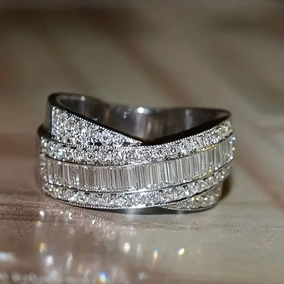 Jewelry | Gorgeous Silver Tone Ring | Poshmark